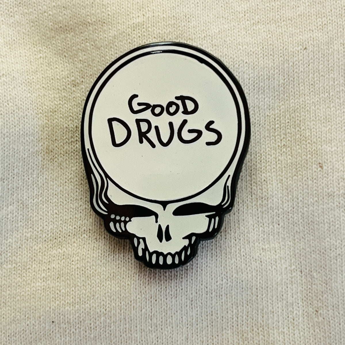GOOD DRUGS (GLOW IN THE DARK) PIN – POROUS WALKER